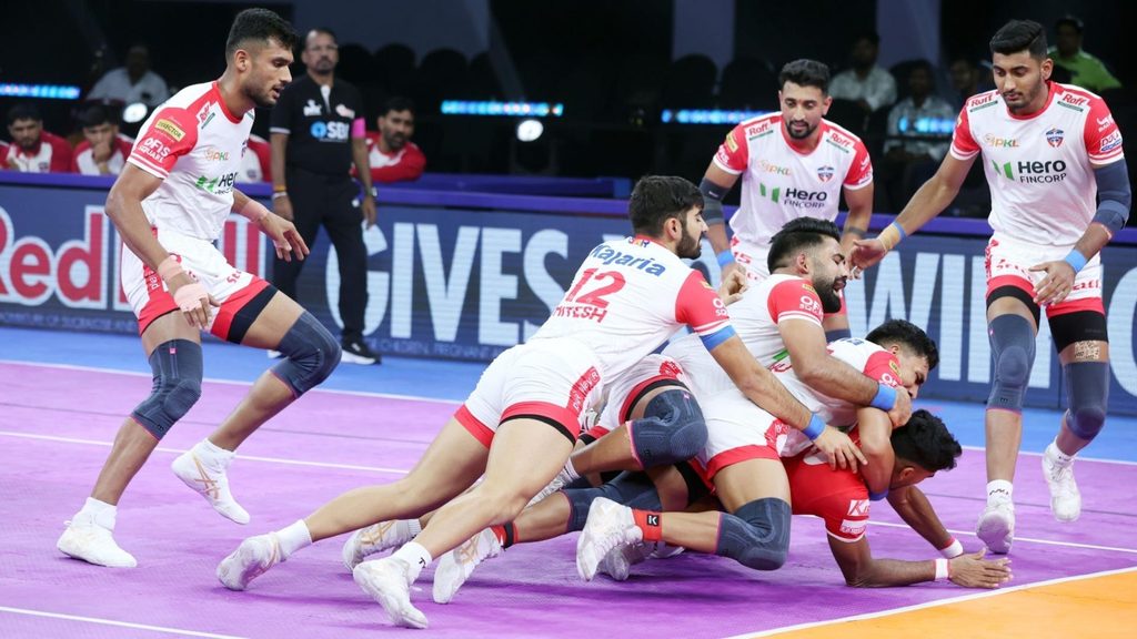 Guman Singh packs a punch as UP Yoddhas take Gujarat Giants’ challenge ...